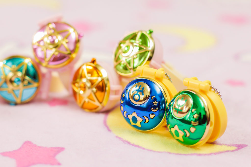 Sailor Moon Communicator Watches Gashapon Set Review - Dear Chibi